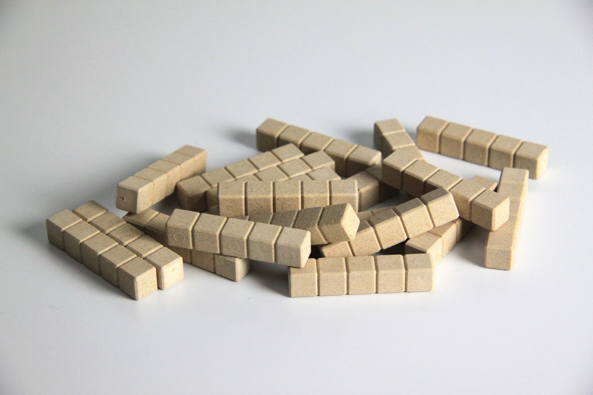 Dienes Base Ten Set in natural colours (121 pcs)